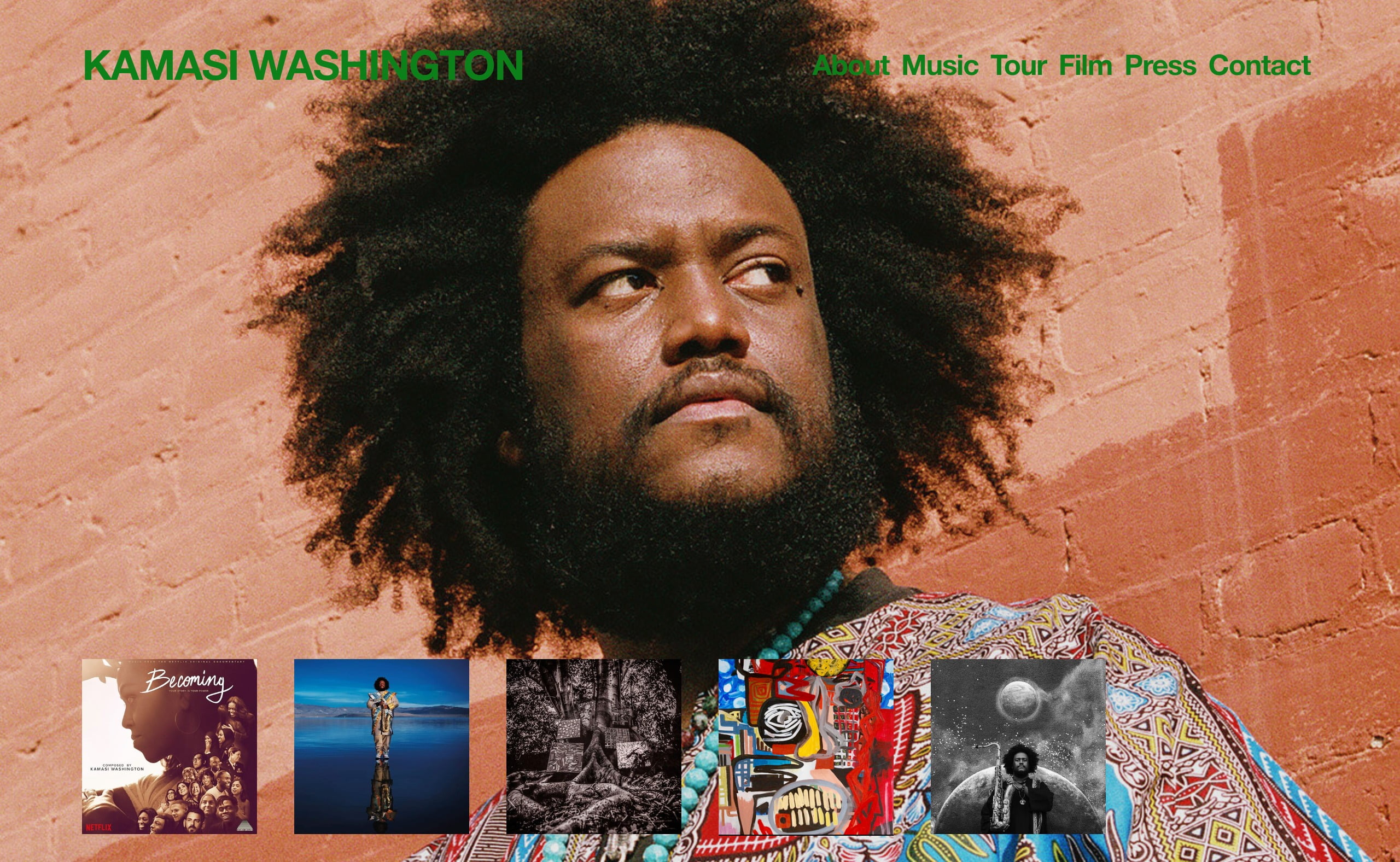 Kamasi Washington | MUSIC WEB CLIPS - バンド・アーティスト・音楽関連のWEBデザイン ギャラリーサイト