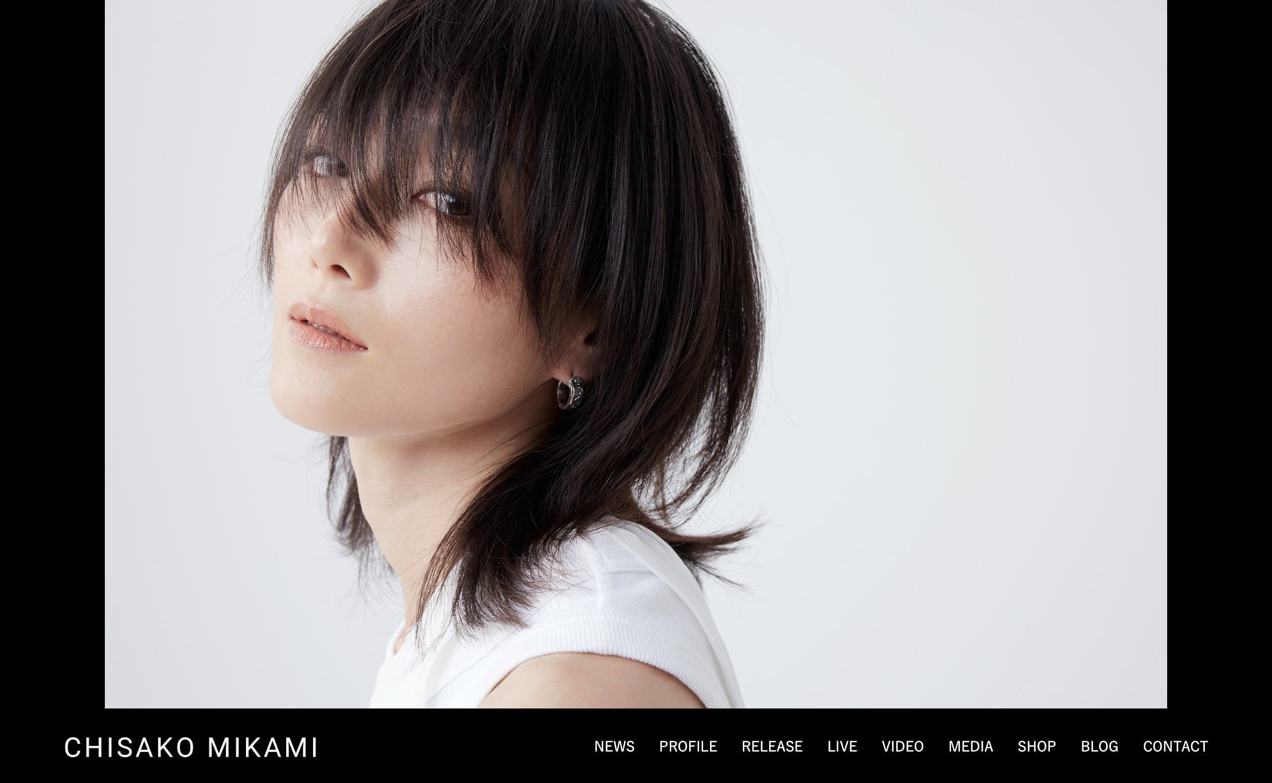 三上ちさこ｜CHISAKO MIKAMI | MUSIC WEB CLIPS - バンド・アーティスト・音楽関連のWEBデザイン ギャラリーサイト