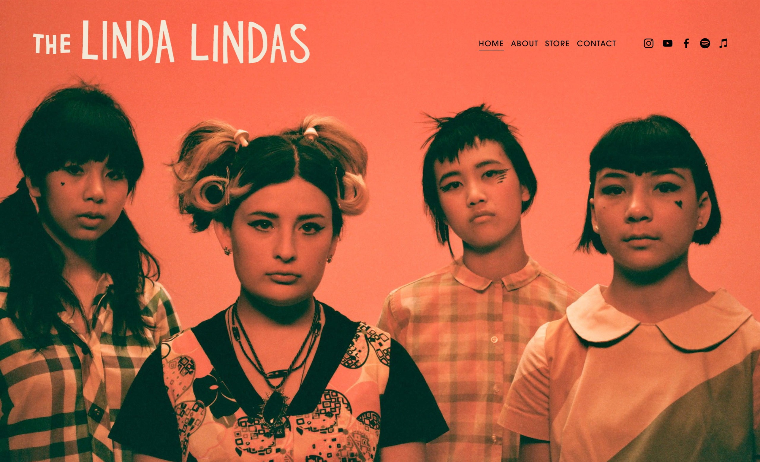The Linda Lindas | MUSIC WEB CLIPS - バンド・アーティスト・音楽関連のWEBデザイン ギャラリーサイト