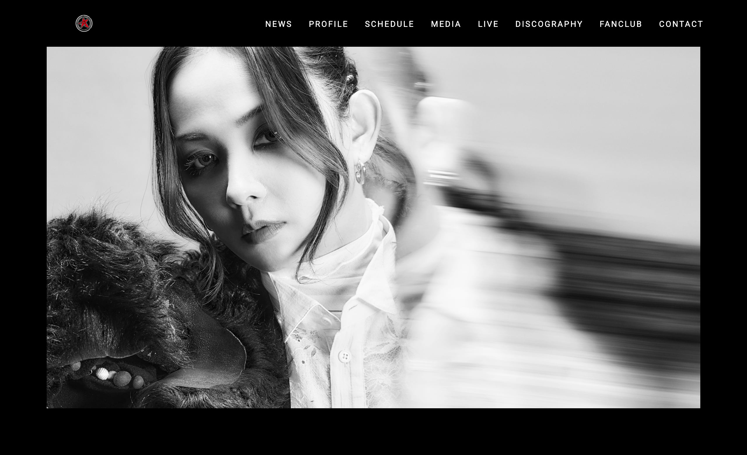 上木彩矢 OFFICIAL WEB SITE © 2025 United Products Inc. | MUSIC WEB CLIPS - バンド・アーティスト・音楽関連のWEBデザイン ...